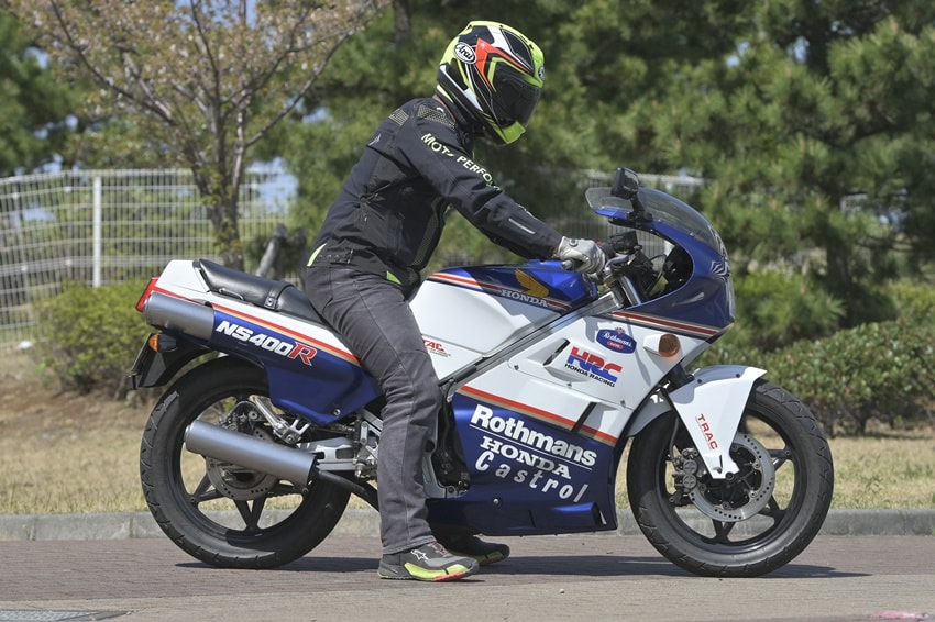 【試乘報告】二行程三缸狂嘯！HONDA「NS400R」 | Webike+華語專業摩托媒體