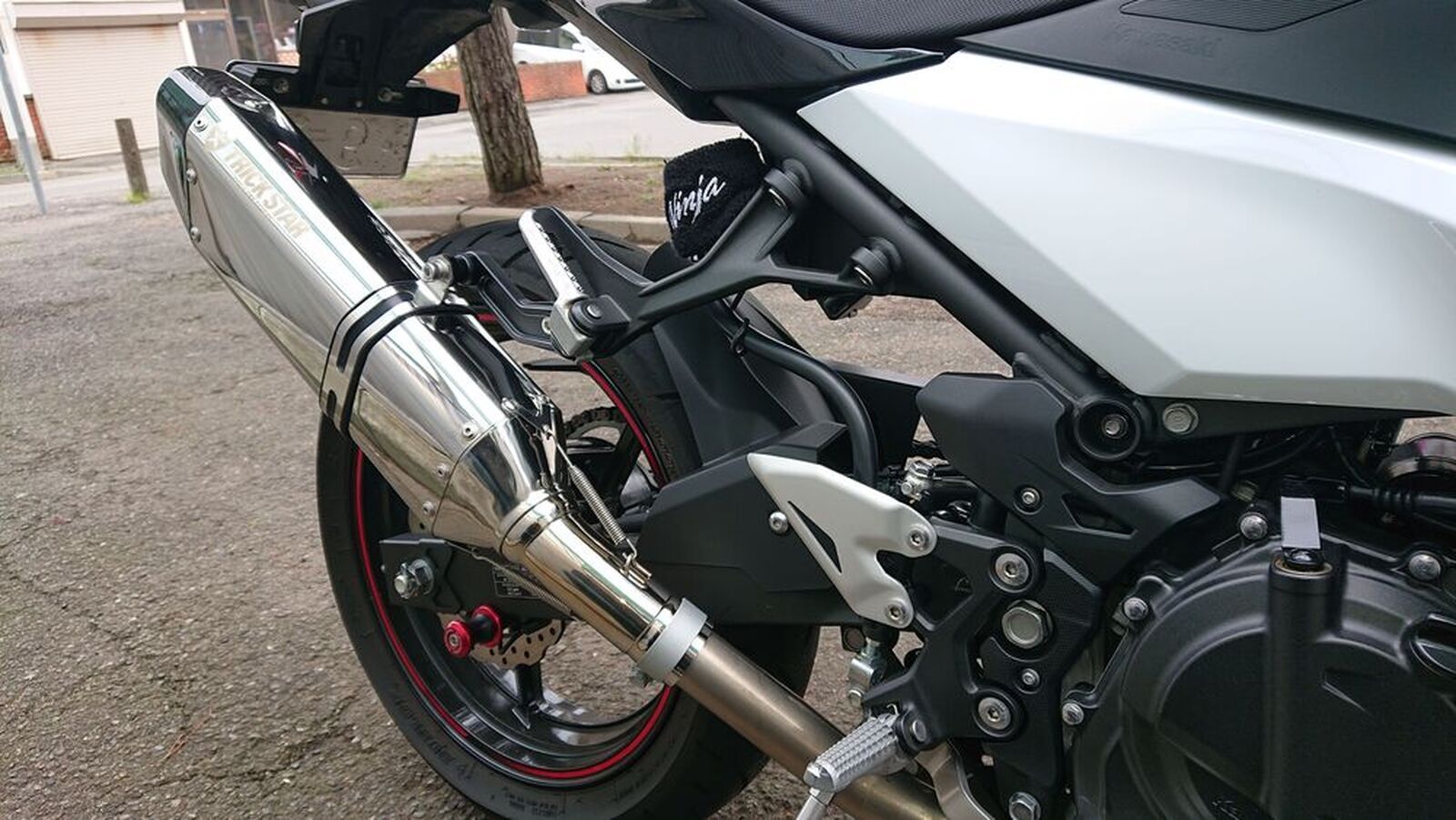 完美契合！TrickStar改裝件完美融入Ninja 400，展現統一風格