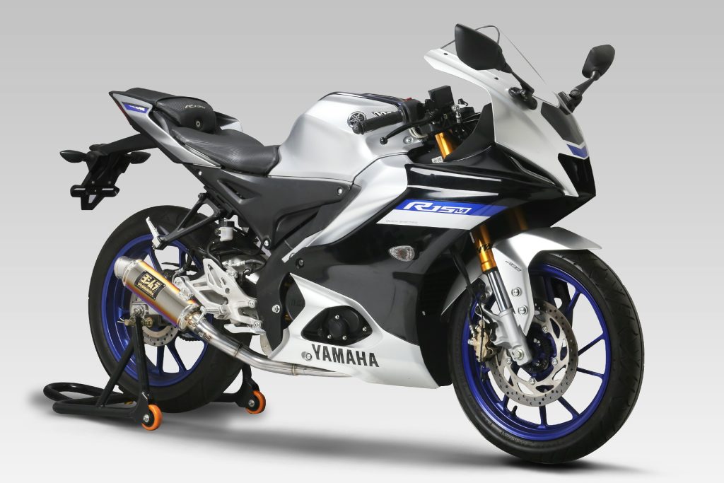 2024 YZF-R15 V4 / R15M 噪音合格管推薦＋排氣管檢驗教學懶人包 | Webike+二輪騎仕華語專業摩托媒體
