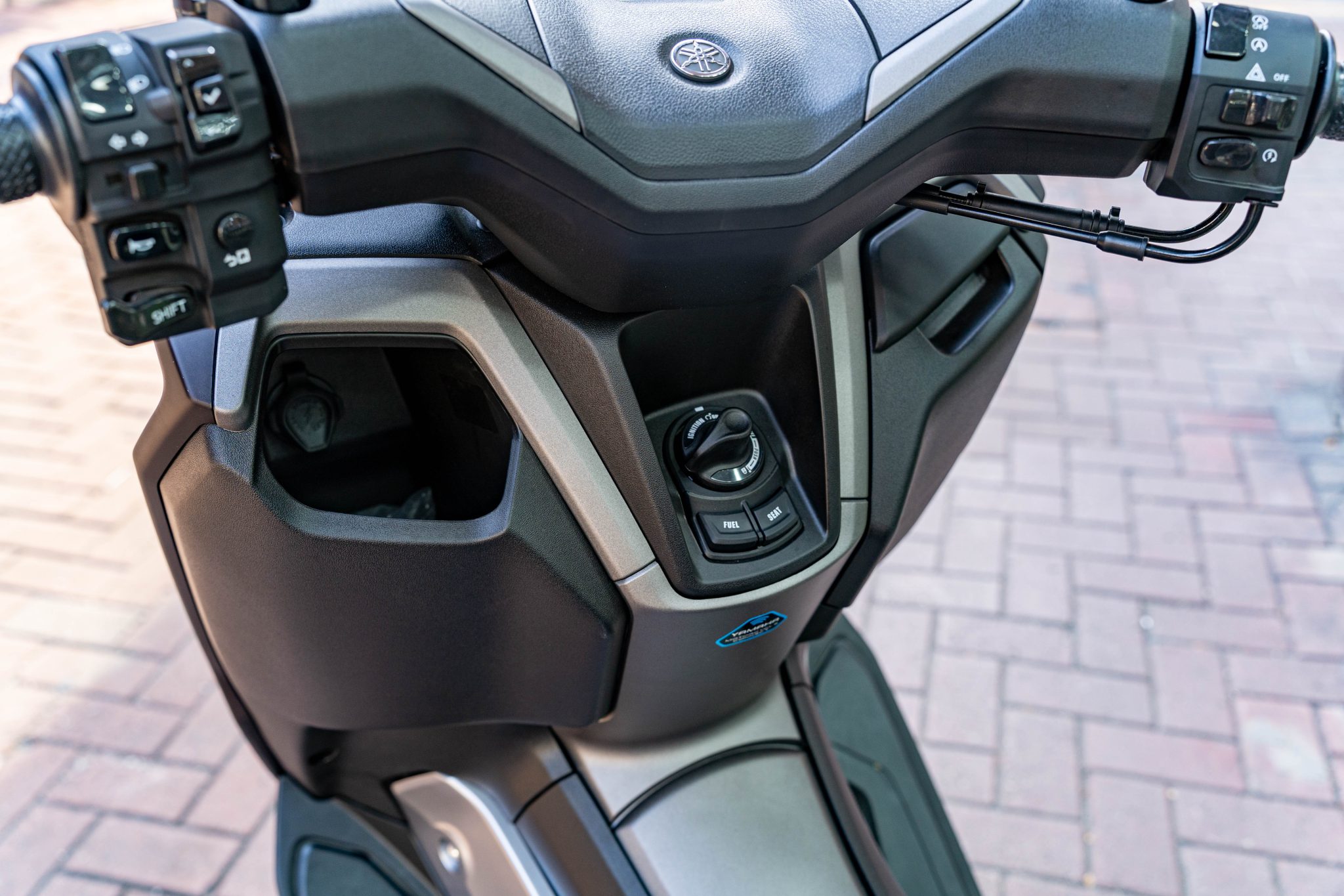 【实车开箱】2025 Yamaha Nmax turbo 155全面改款，全新外观搭载电子变速与双TFT仪表！