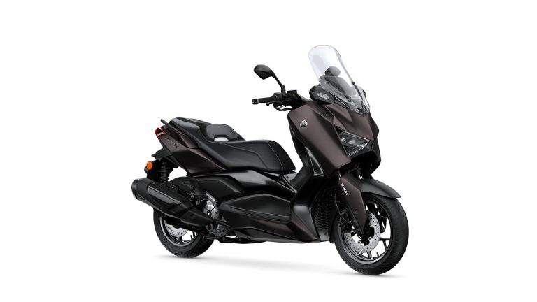 Yamaha推出全新2025 Xmax 300改款，TechMax+版本更有電動風鏡加熱手把等高級配備！ | Webike+二輪騎仕華語專業摩托媒體