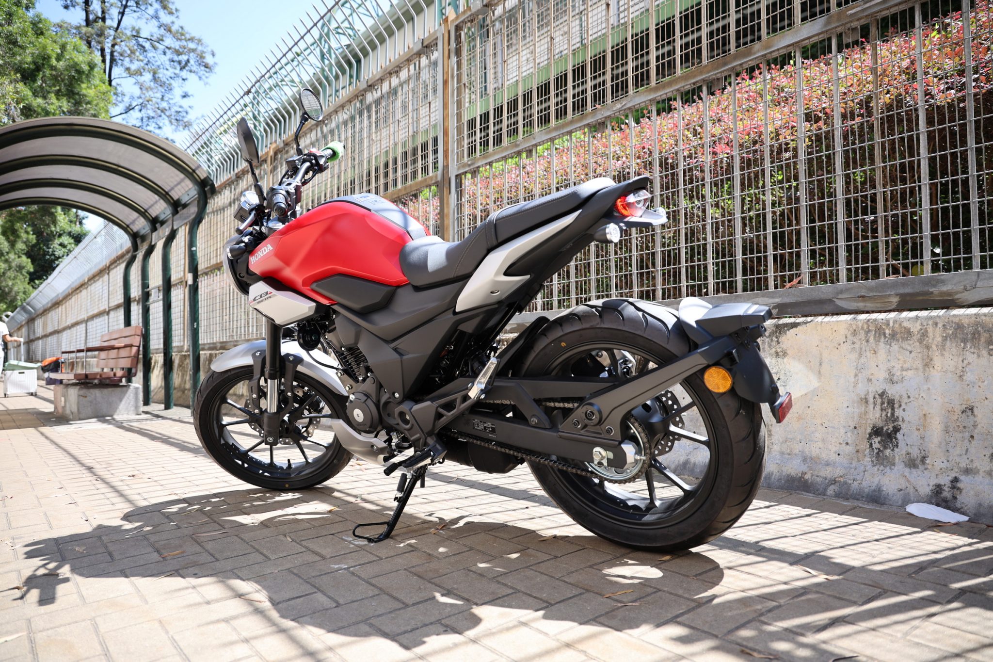 新牌學牌必睇！HONDA CB190TR 不到三萬，輕鬆入手本田復古街車